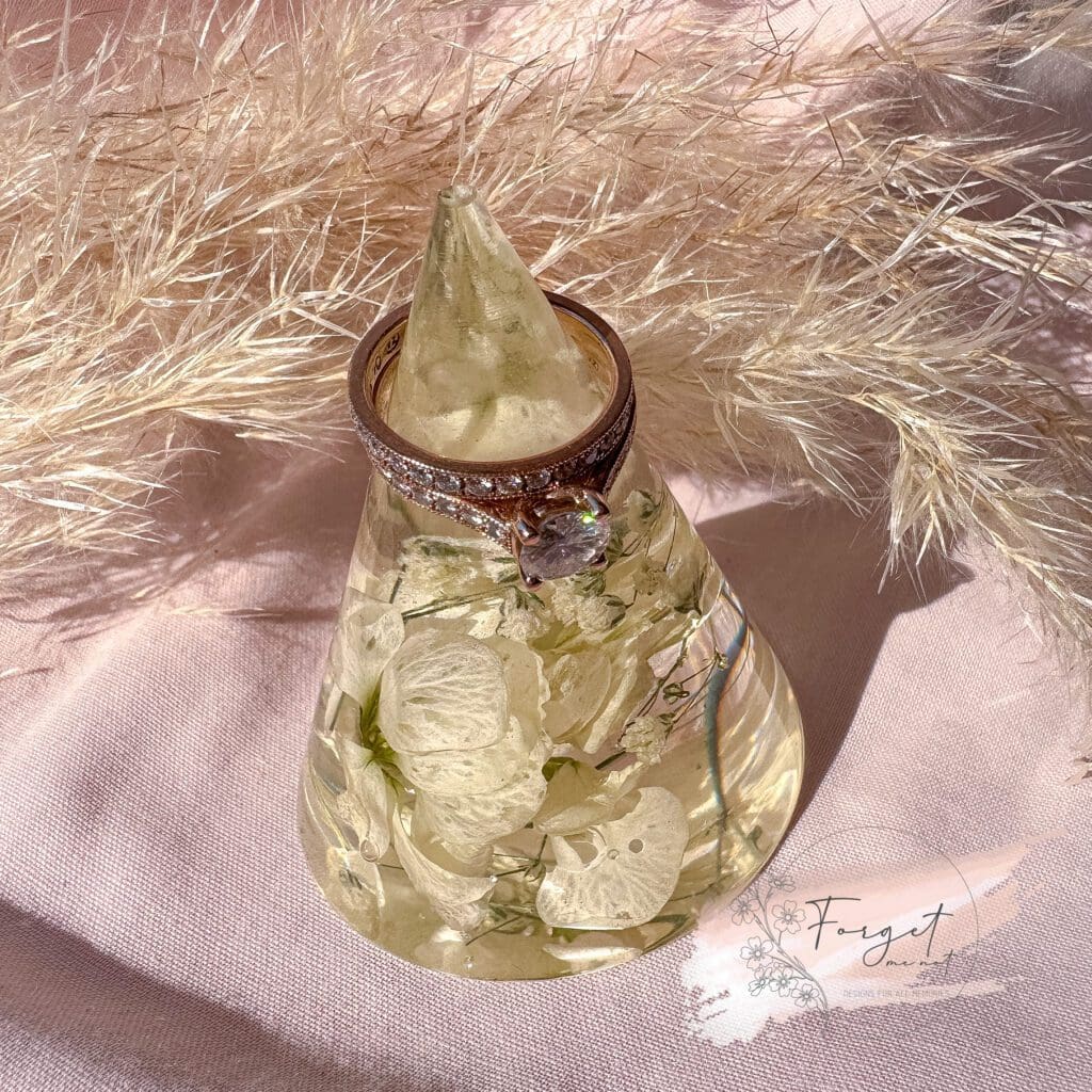 Ring Holder - Forget Me Not